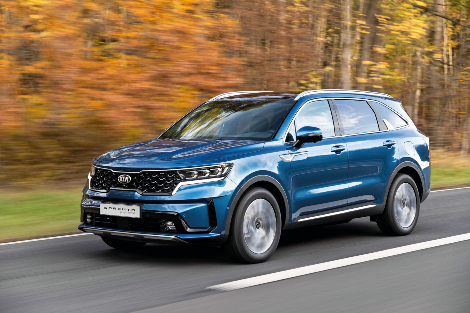 Kia presenta in Italia Sorento plug-in Hybrid – MEGAMODO